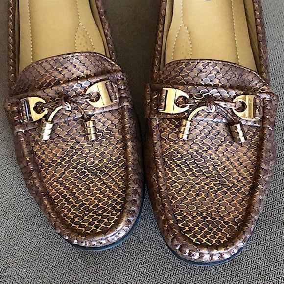 Beverly Mills | Shoes | Beverly Mills Golden Loafers | Poshmark